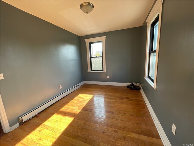 92-15 De Sota Rd, Queens, NY 11693 - House Rental in Queens, NY ...