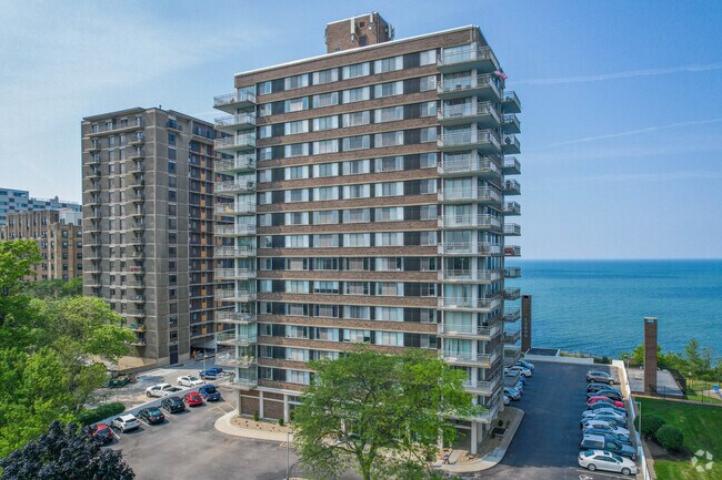 12000 Edgewater Rentals in Lakewood at 12000 Edgewater Dr Lakewood, OH ...