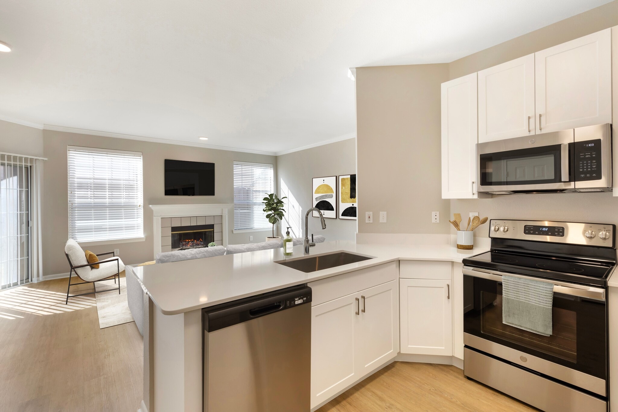 Avalon Addison - 14700 Marsh Ln Addison, TX 75001 | Apartments.com