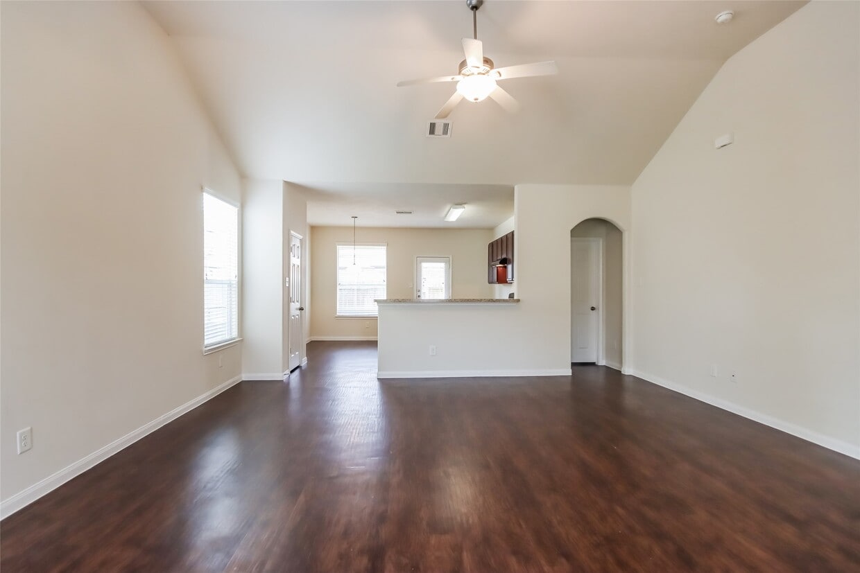 12259 Ghita Lane, Houston, TX 77044 - Condo for Rent in Houston, TX ...