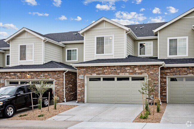 The Enclave Townhomes Apartments for Rent with EV Charging - Castle ...