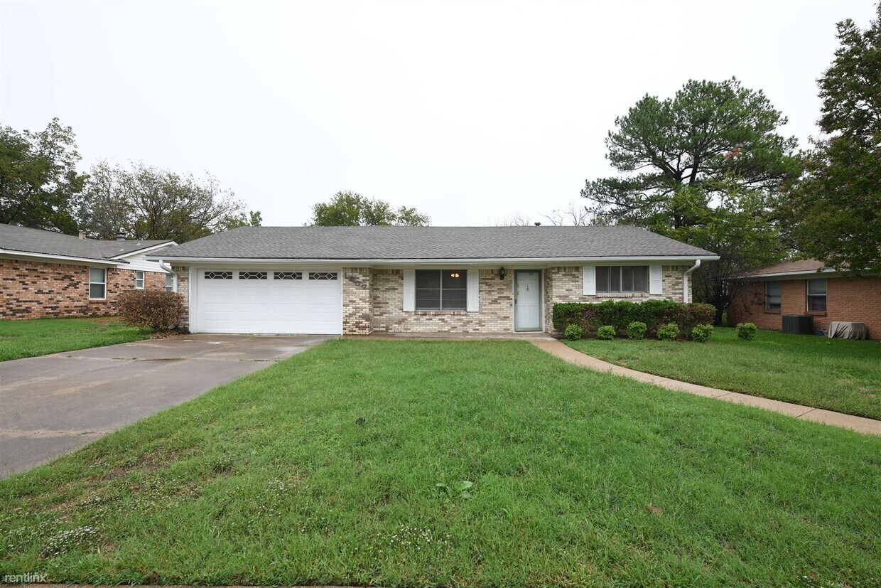 1607 Anthony St, Kaufman, TX 75142 - House Rental in Kaufman, TX ...