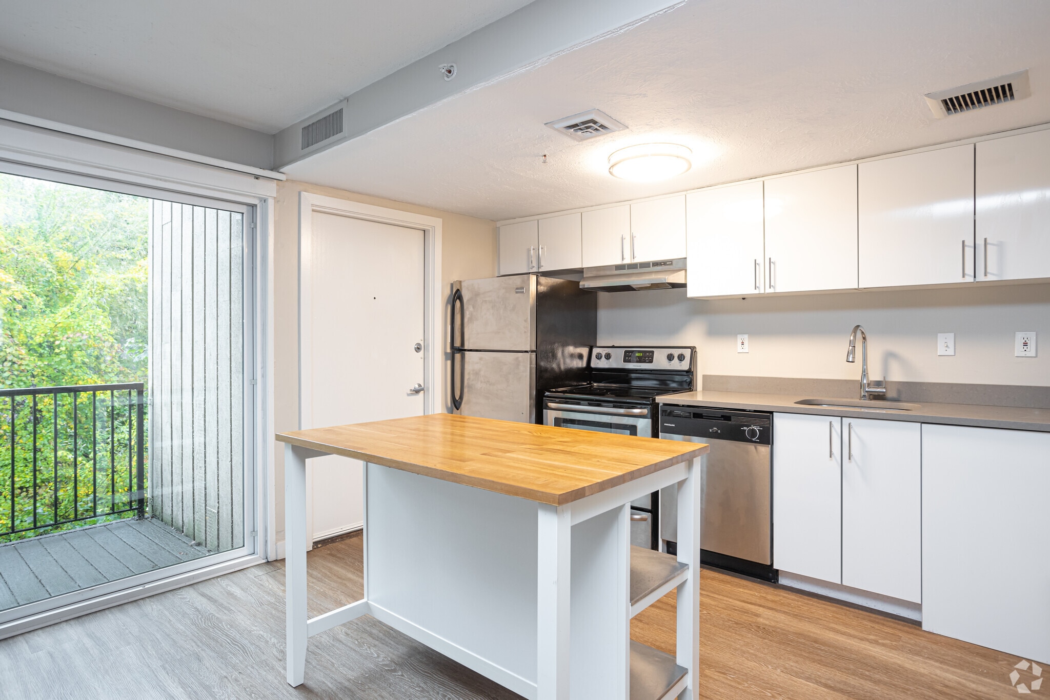 Charles Landing - 73 Charles St Providence, RI 02904 | Apartments.com
