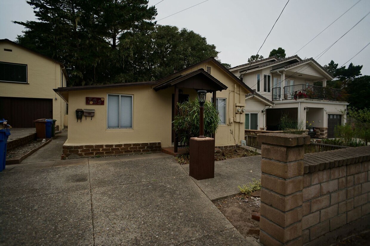 763 Taylor St Unit 765, Monterey, CA 93940 - Room for Rent in Monterey ...