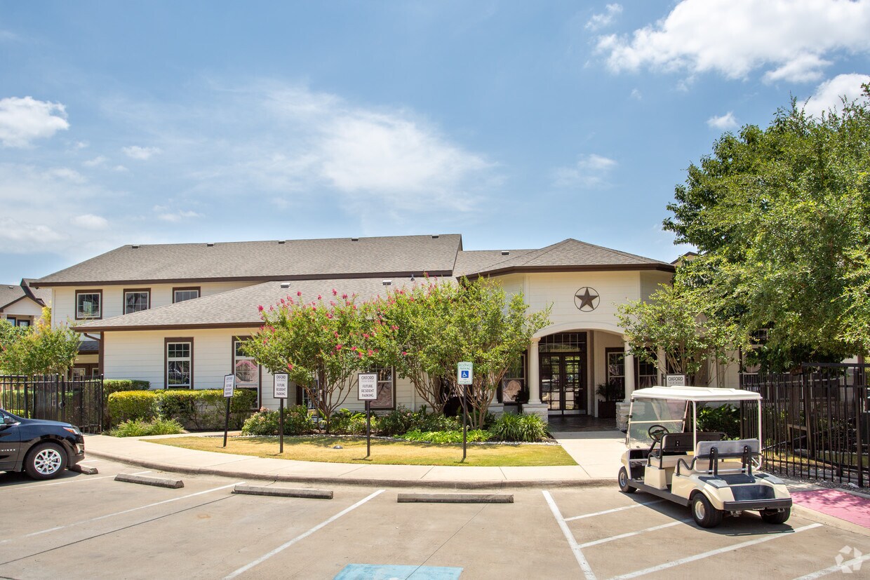 Oxford at Tech Ridge Apartments - 305 E Yager Ln Austin, TX ...
