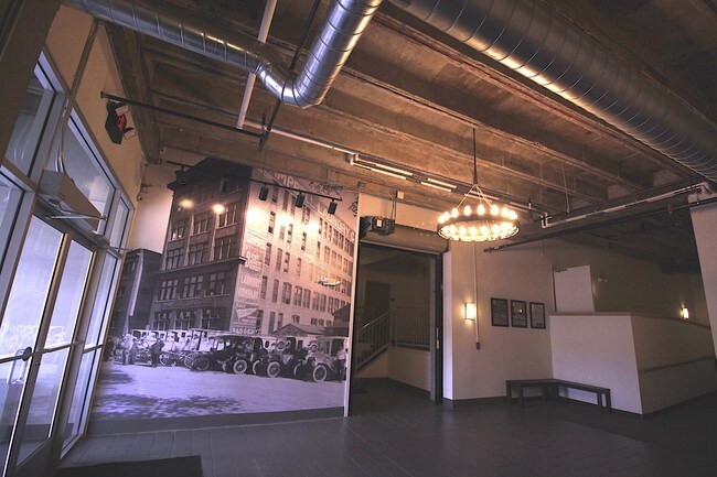 700 Lofts Apartments - 700 W Michigan St Milwaukee, WI | Apartments.com