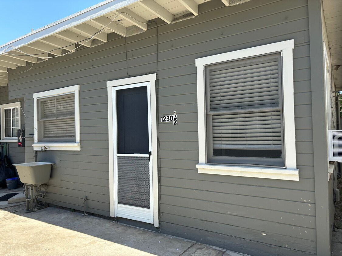 1230 Griffith St Unit 1230 1/2, San Fernando, CA 91340 - Room for Rent ...