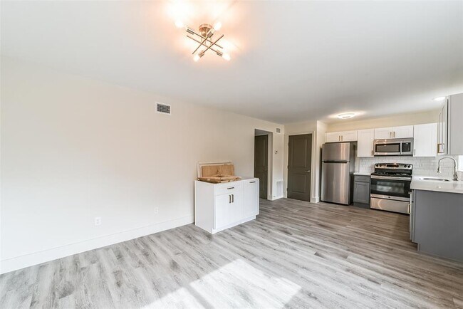 1610 Welch St Unit 3, Houston, TX 77006 - Room for Rent in Houston, TX | Apartments.com