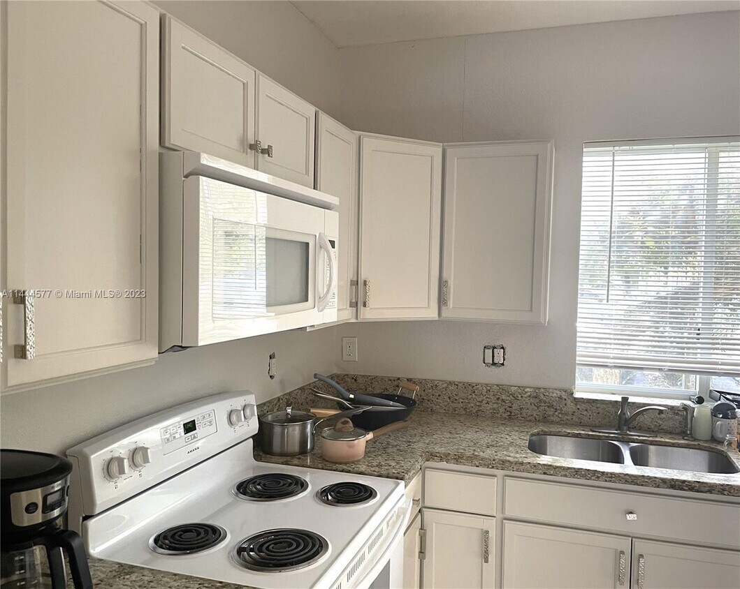 20441 NW 15th Ave, Miami, FL 33169 - Townhome Rentals in Miami FL ...