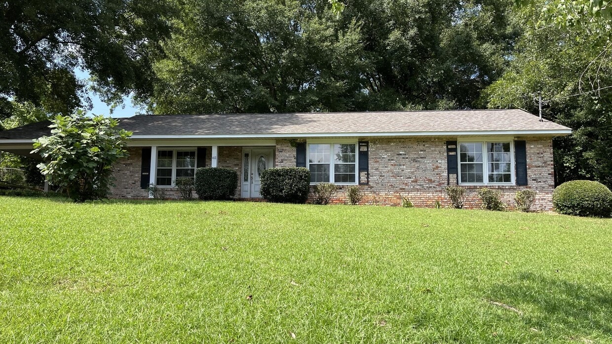 412 1st Ave, Troy, AL 36081 - House Rental in Troy, AL | Apartments.com