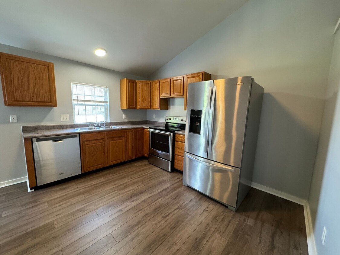 814 Main St Unit 814 Main Street - Apartment, Covington, KY 41011 ...