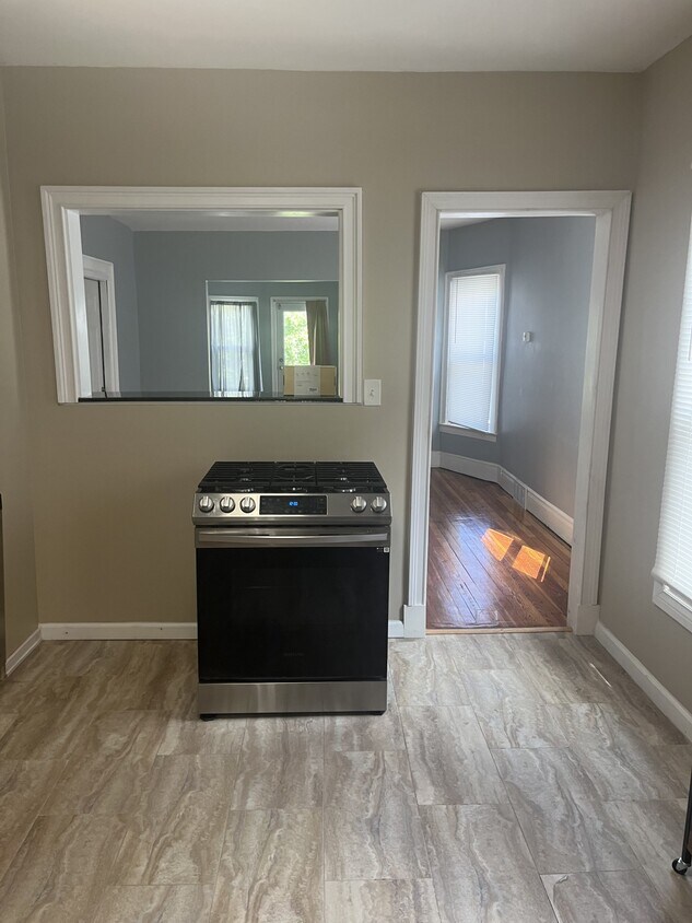 79 Florida St Unit 79 Florida Street Upper, Buffalo, NY 14208 ...
