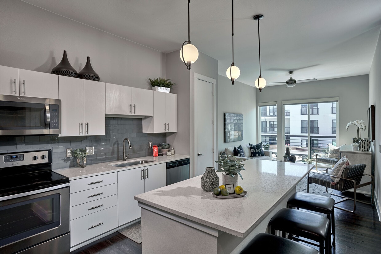 Harvest Lofts - 1011 S Pearl Expy Dallas, TX 75201 | Apartments.com