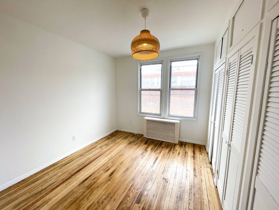 72-45 60th Ln, Queens, NY 11385 - House Rental in Queens, NY ...