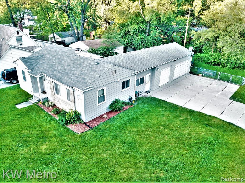 19412 Angling St Livonia, MI 48152 - Alquileres en Livonia, MI ...