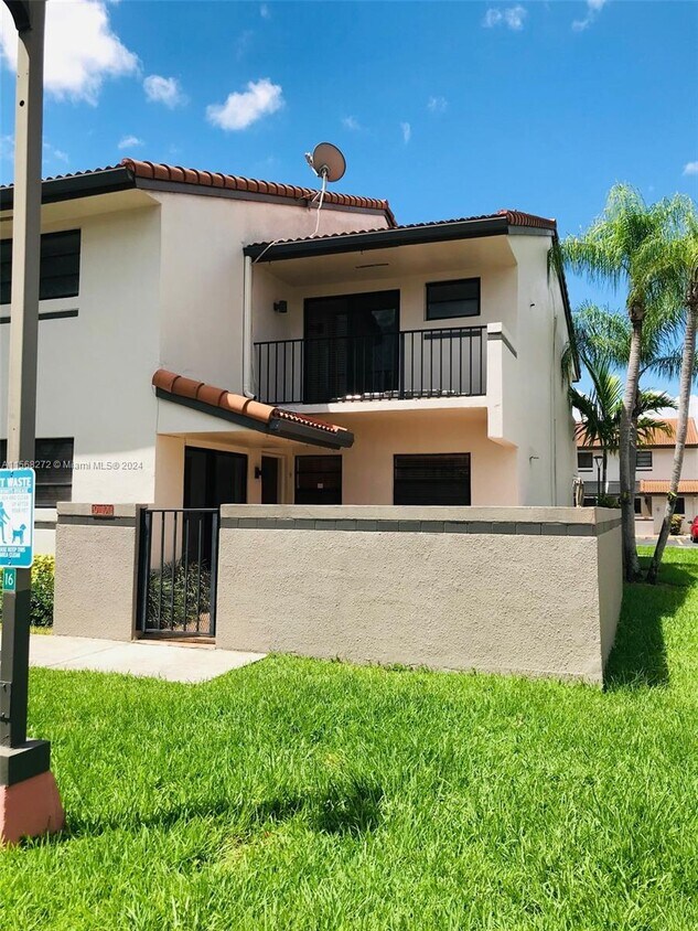 13458 SW 62nd St, Miami, FL 33183 - Townhome Rentals in Miami FL | Apartments.com