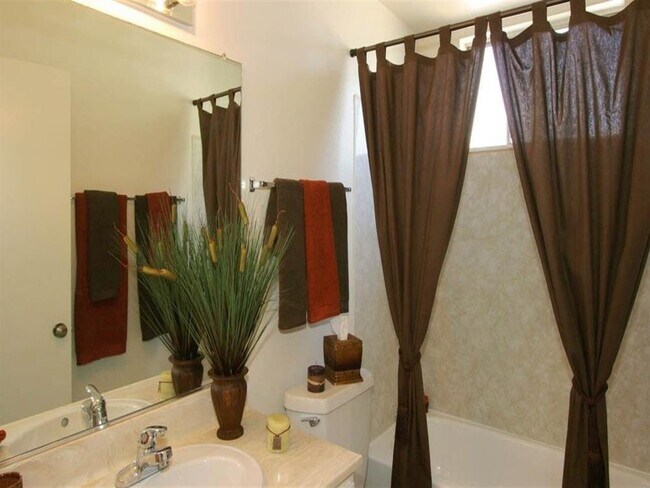 The Ridgeview Apartments - Northridge, CA | Apartments.com