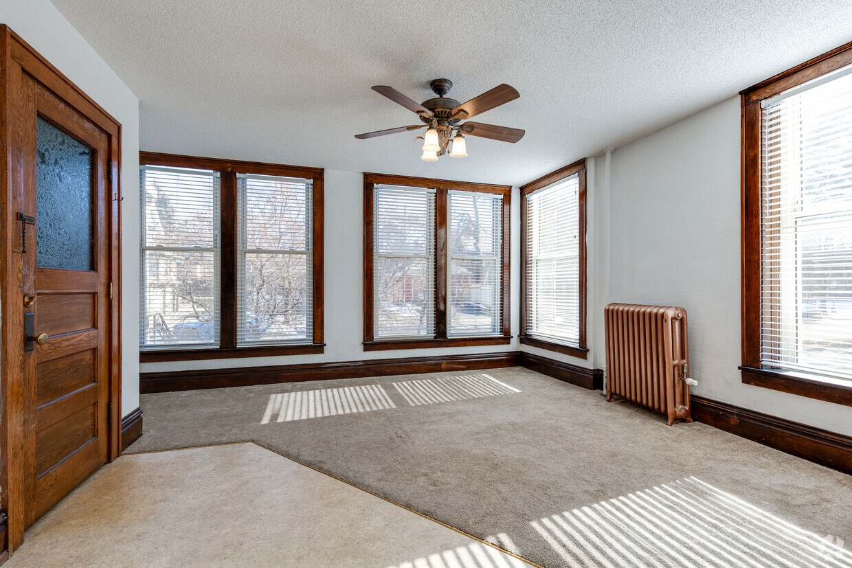 Victoria Apartments - 85-97 Victoria St S Saint Paul, MN 55105 ...