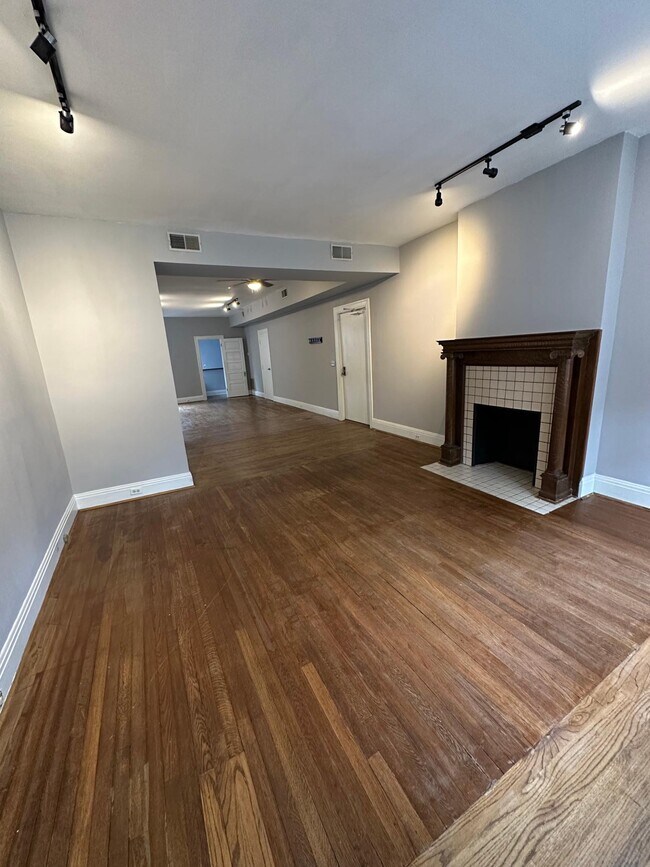 798 Clinton Springs Ave, Cincinnati, OH 45229 - Condo for Rent in ...