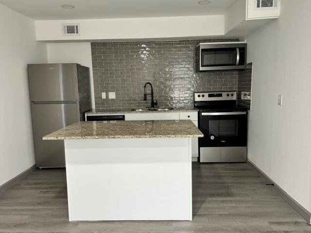 7900 Brookriver Dr Unit 1011, Dallas, TX 75247 - Room for Rent in ...