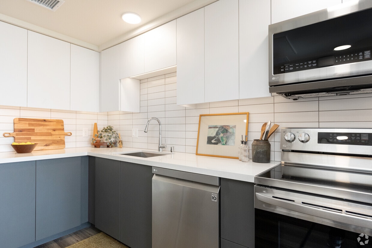 The BORA 3170 - Apartments in Los Angeles, CA | Westside Rentals