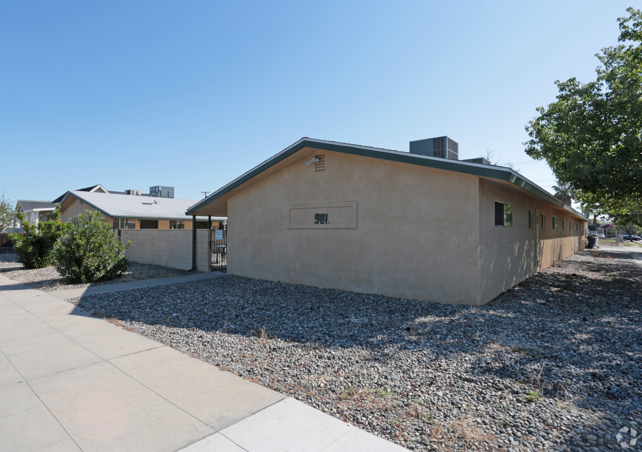 981 Pollasky Ave, Clovis, CA 93612 - 981 Pollasky Ave Clovis, CA 93612 ...