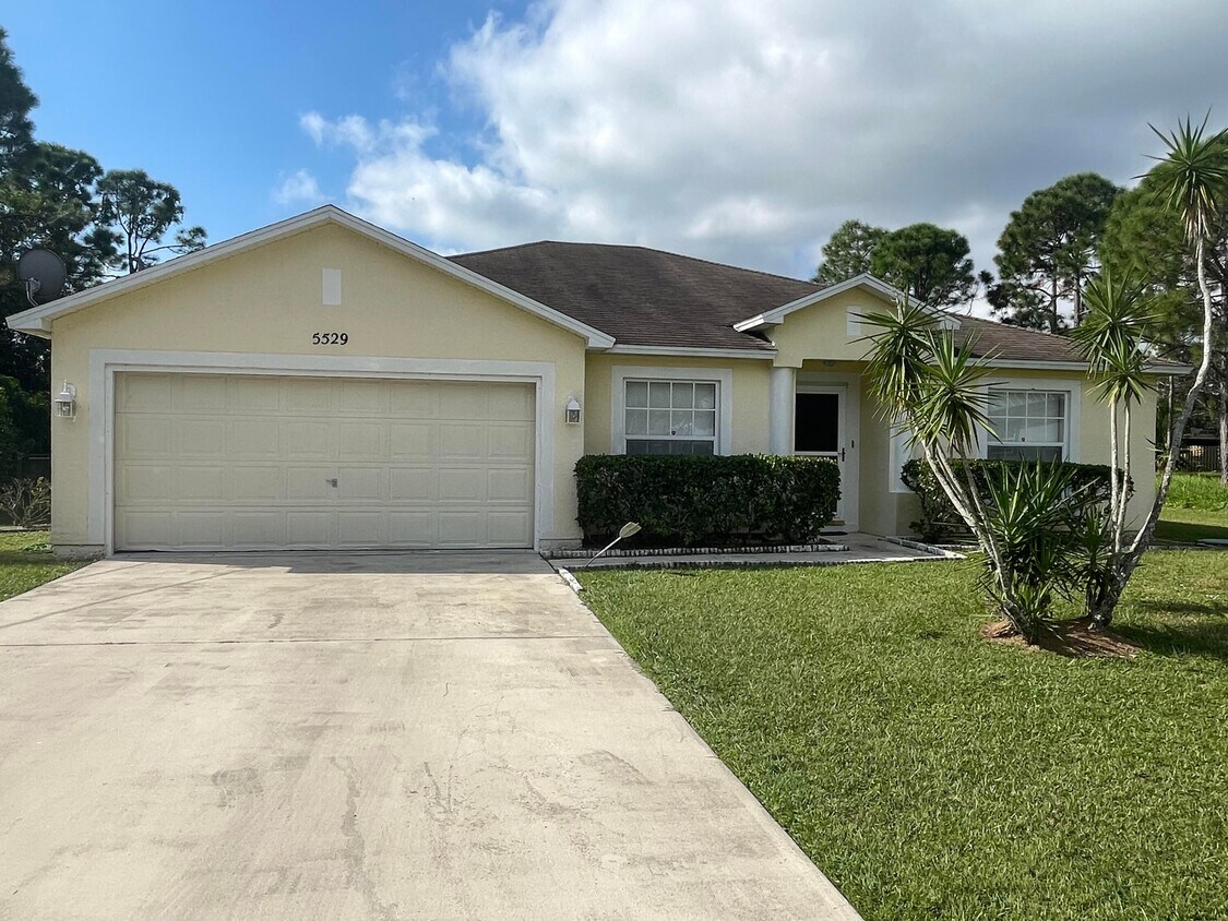 5529 N Lundy Cir, Port Saint Lucie, FL 34986 - House Rental in Port Saint Lucie, FL | Apartments.com