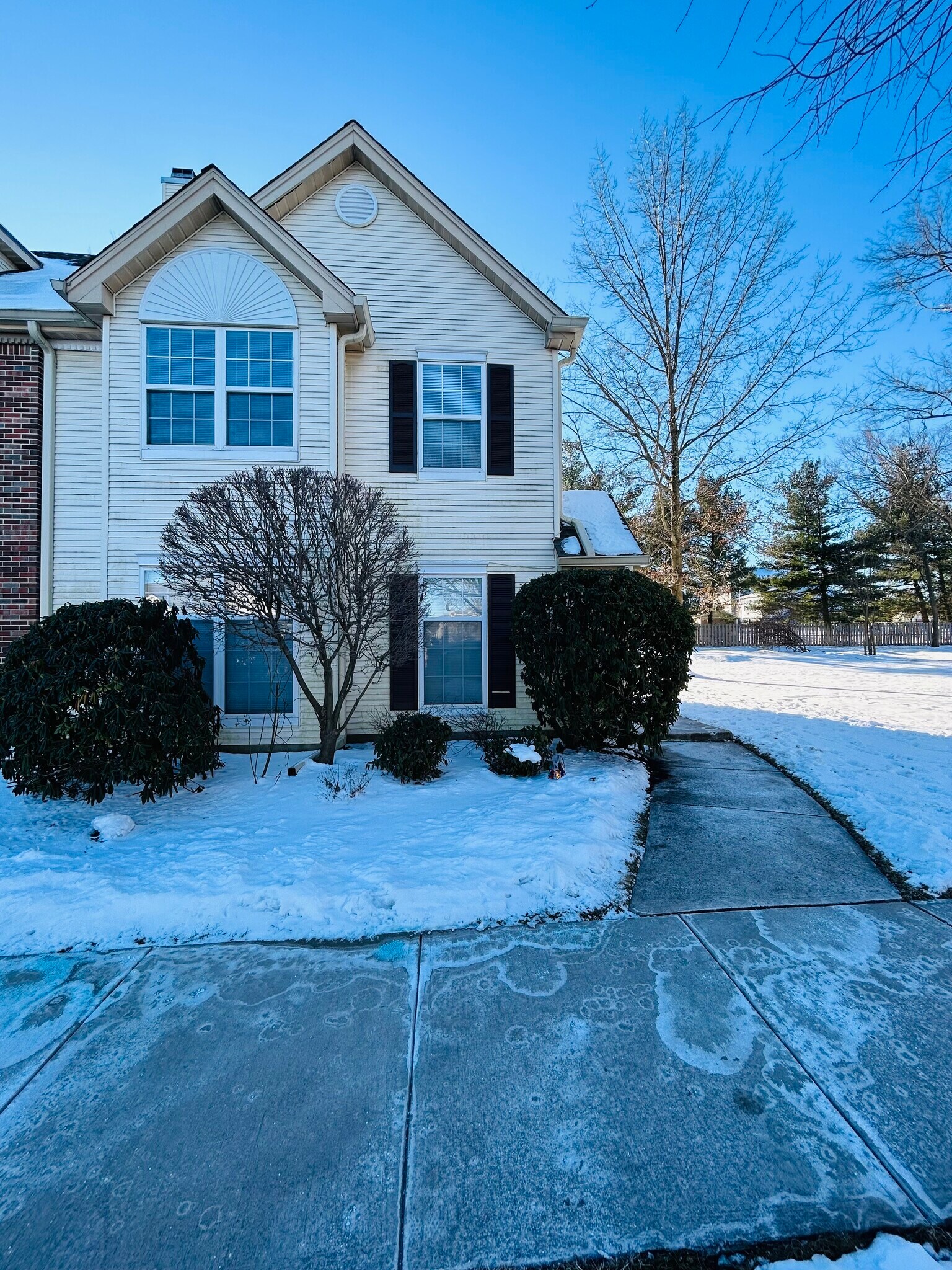 121 Daniel Ct, Kendall Park, NJ 08824 - Townhome Rentals in Kendall ...