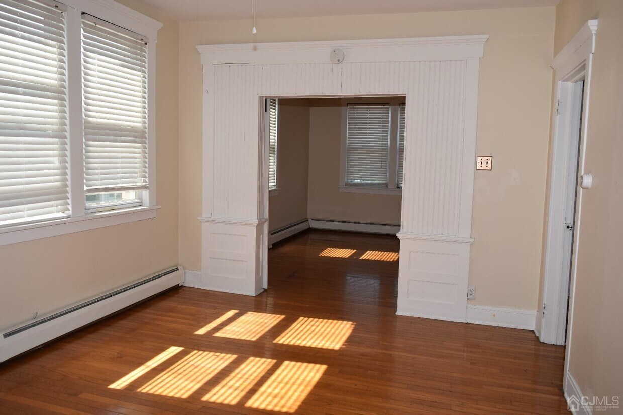 97 Woodbridge Ave Unit 2 Fl, Woodbridge Township, NJ 07077 - Room for ...