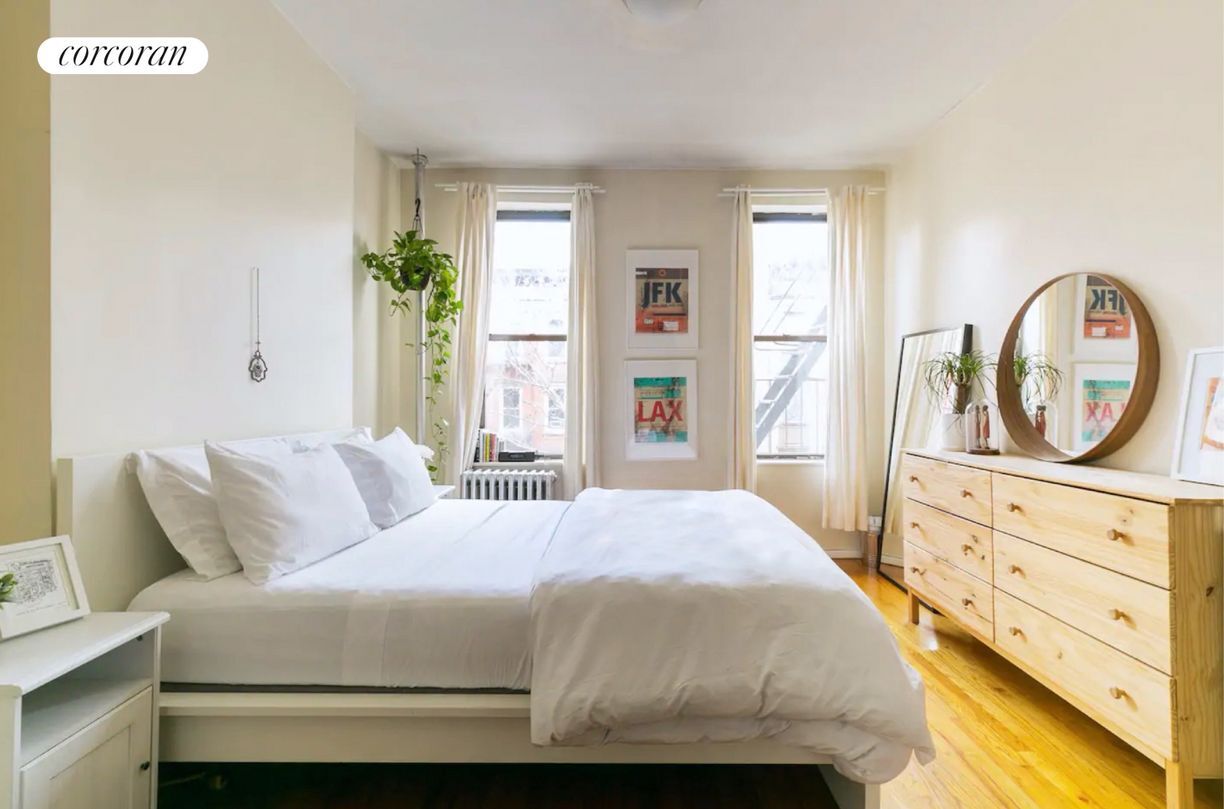 318 E 9th St, New York, NY 10003 | Apartments.com