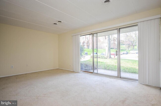 2624 Wagon Dr Unit 304, Alexandria, VA 22303 - Room for Rent in ...