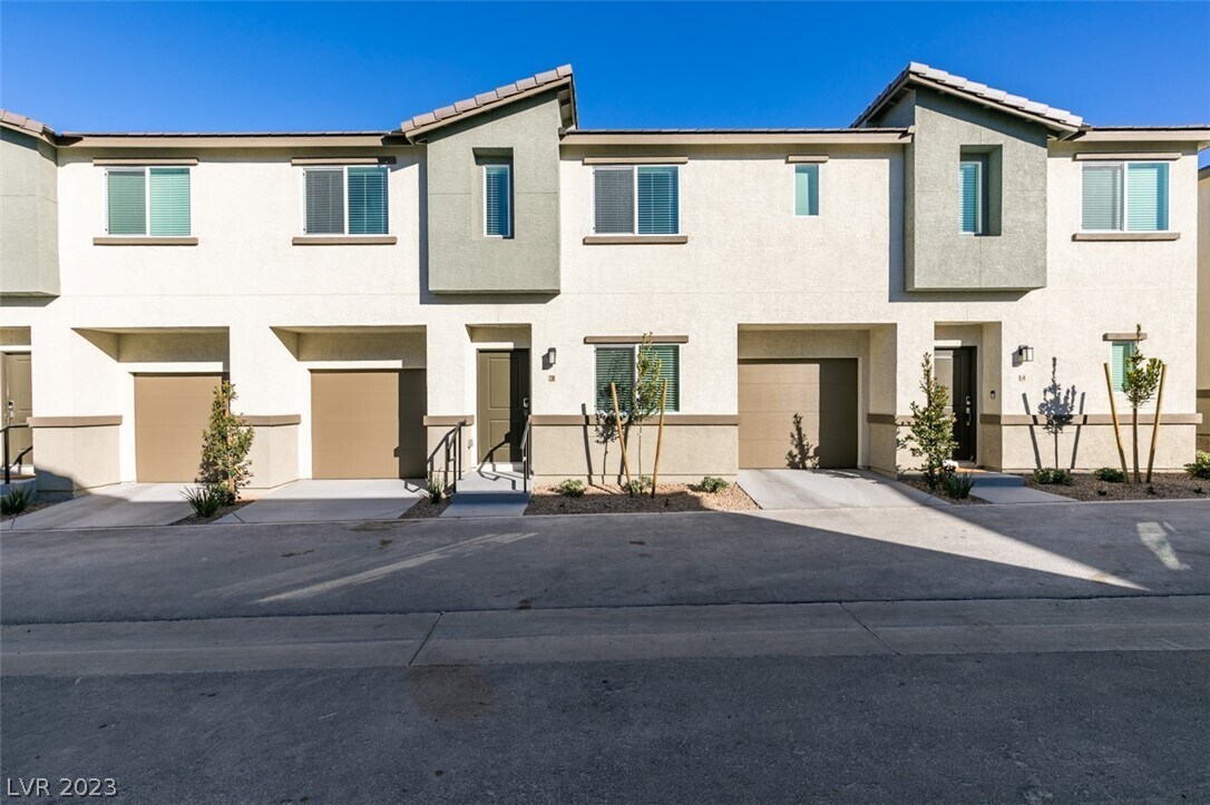 12266 Glass Desert Rd, Las Vegas, NV 89183 - Townhome Rentals in Las ...