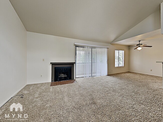 Springland Village Apartments for Rent with a Garage - Sparks, NV ...