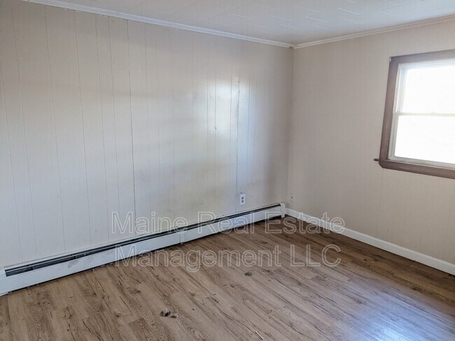 797 Stillwater Ave Unit Apt 2, Old Town, ME 04468 - Condo for Rent in ...