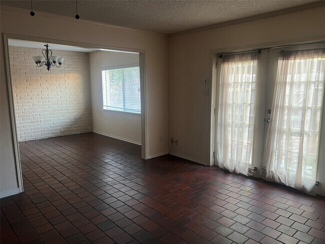 14370 Misty Meadow Ln Unit True, Houston, TX 77079 - Condo for Rent in Houston, TX | Apartments.com