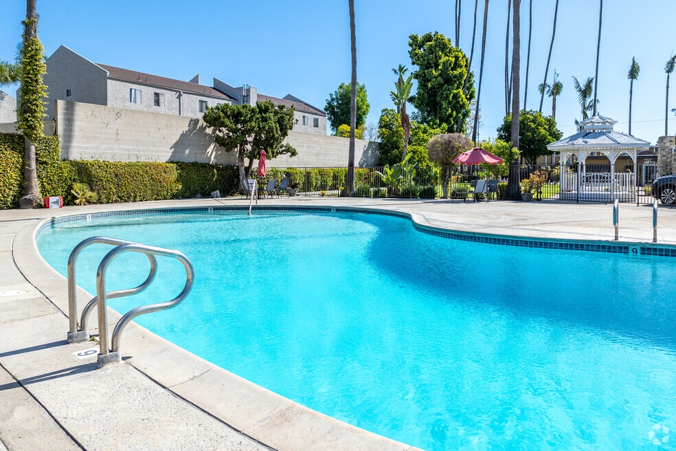Apartments for Rent in Anaheim CA with Matterport Virtual Tours - 1,437 ...