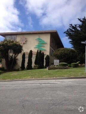 Monterey Vista Student Apartments for Rent - Monterey, CA - 2 Rentals ...