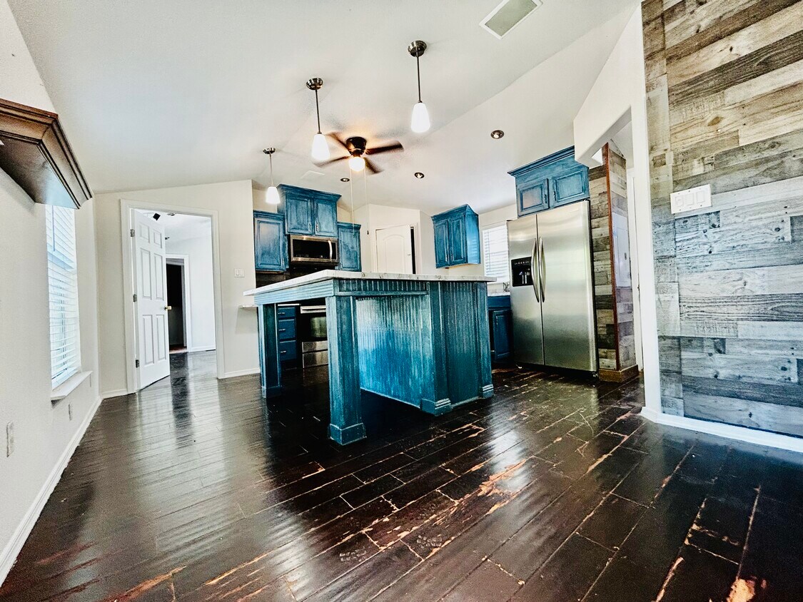 499 Gate Post, Spring Branch, TX 78070 - House Rental in Spring Branch ...