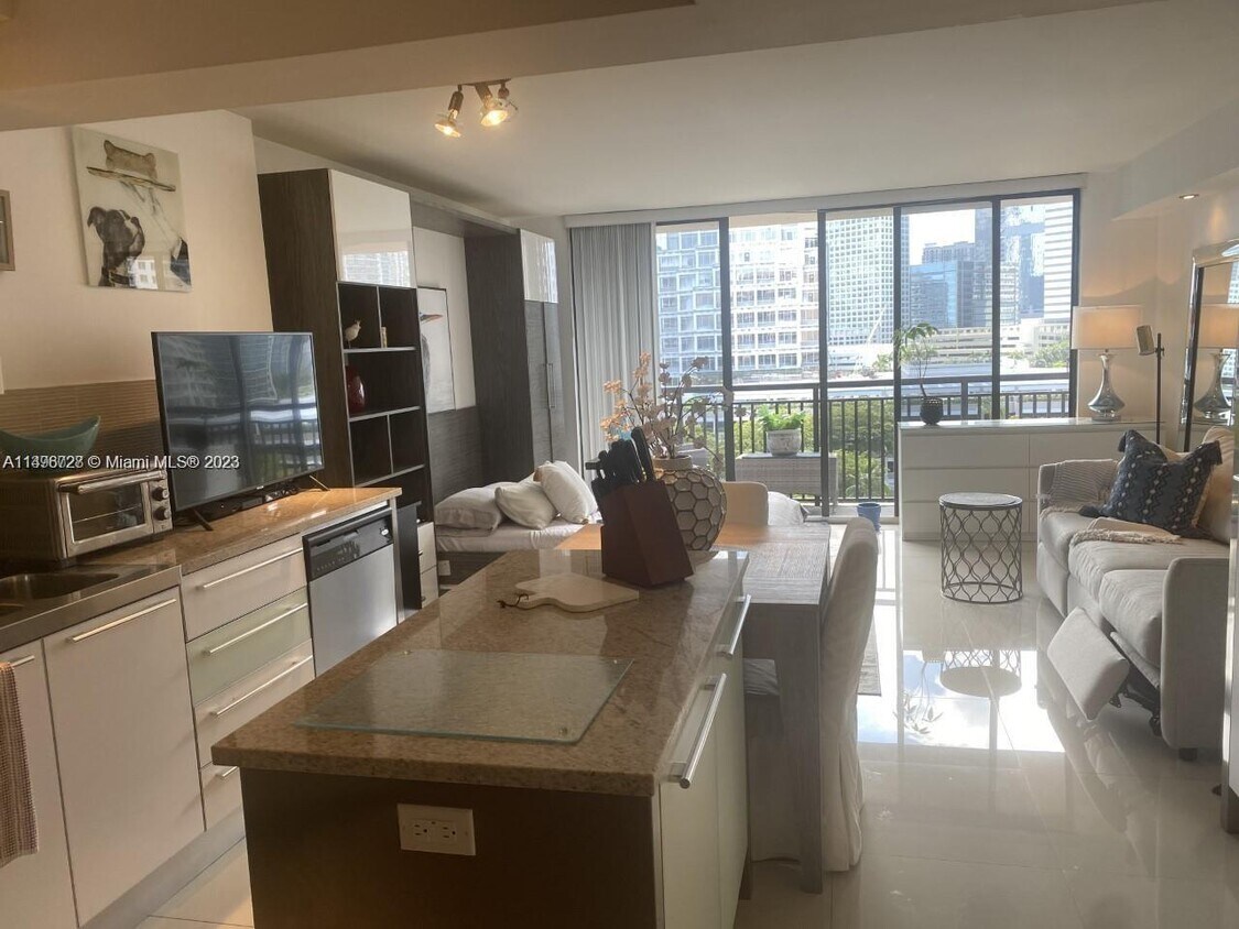 540 Brickell Key Dr Unit 909, Miami, FL 33131 - Condo for Rent in Miami ...