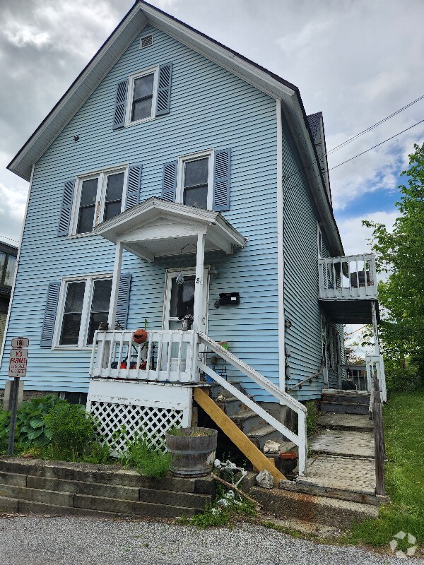 Apartments for Rent under $3,000 in Berlin VT