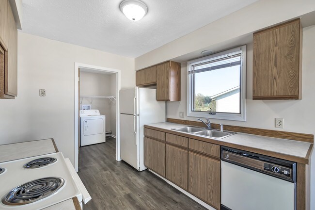 Country Ridge Apartments - Kalamazoo, MI | Apartments.com