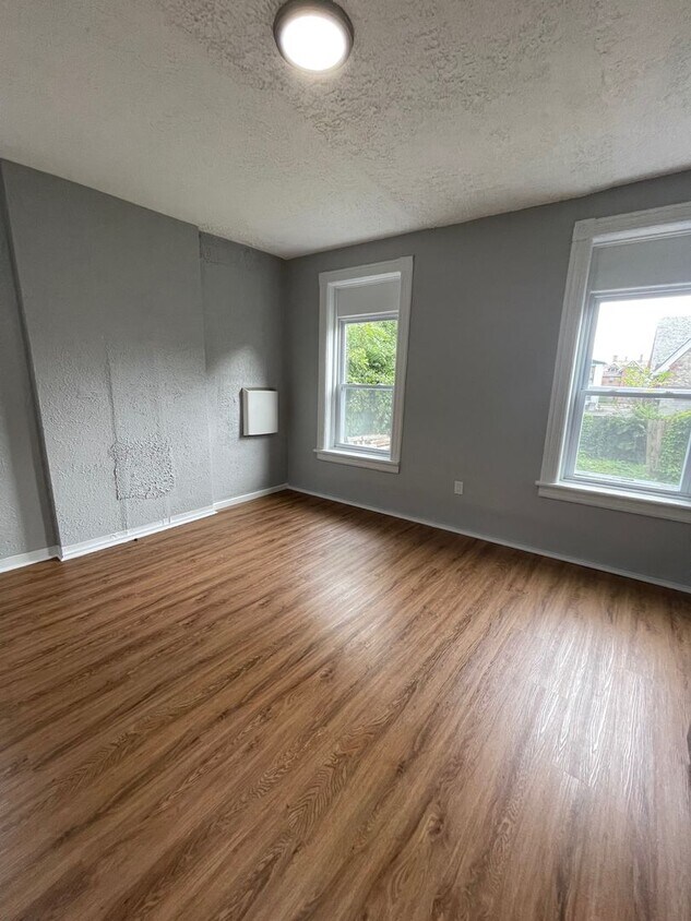 348 Liberty St Unit 2, Newburgh, NY 12550 - Room for Rent in Newburgh ...