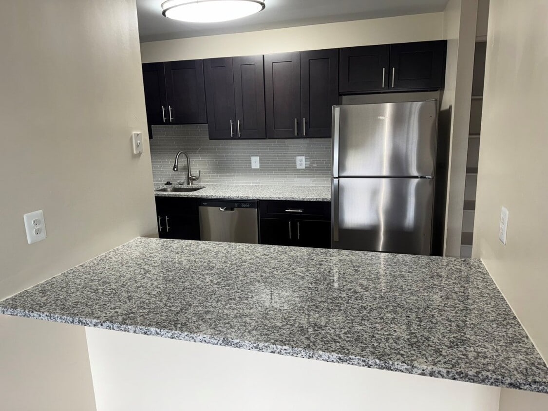 Silver Spring Station Apartment Homes - 1 Durban Ct Baltimore, MD 21236 ...