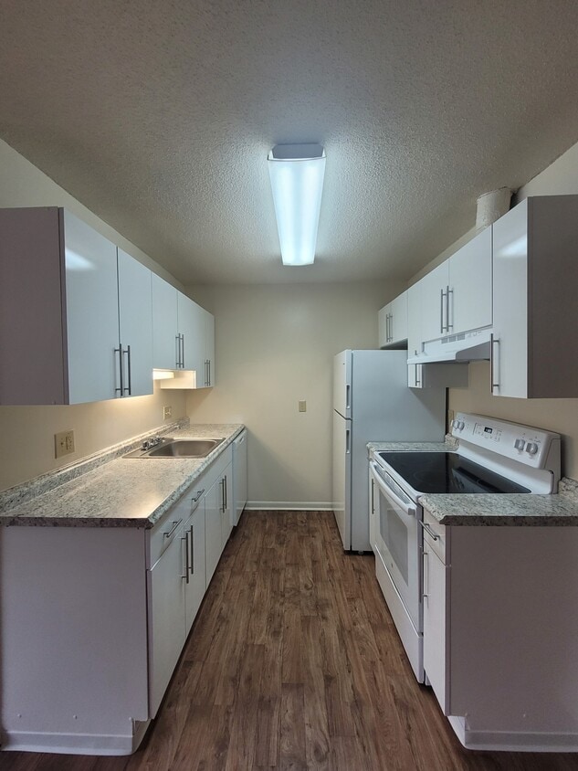 Brook Hollow - 430 Eastern St New Haven, CT 06513 | Apartments.com