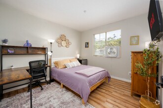 Ivey Ranch-Rancho Del Oro Houses for Rent with a Swimming Pool ...