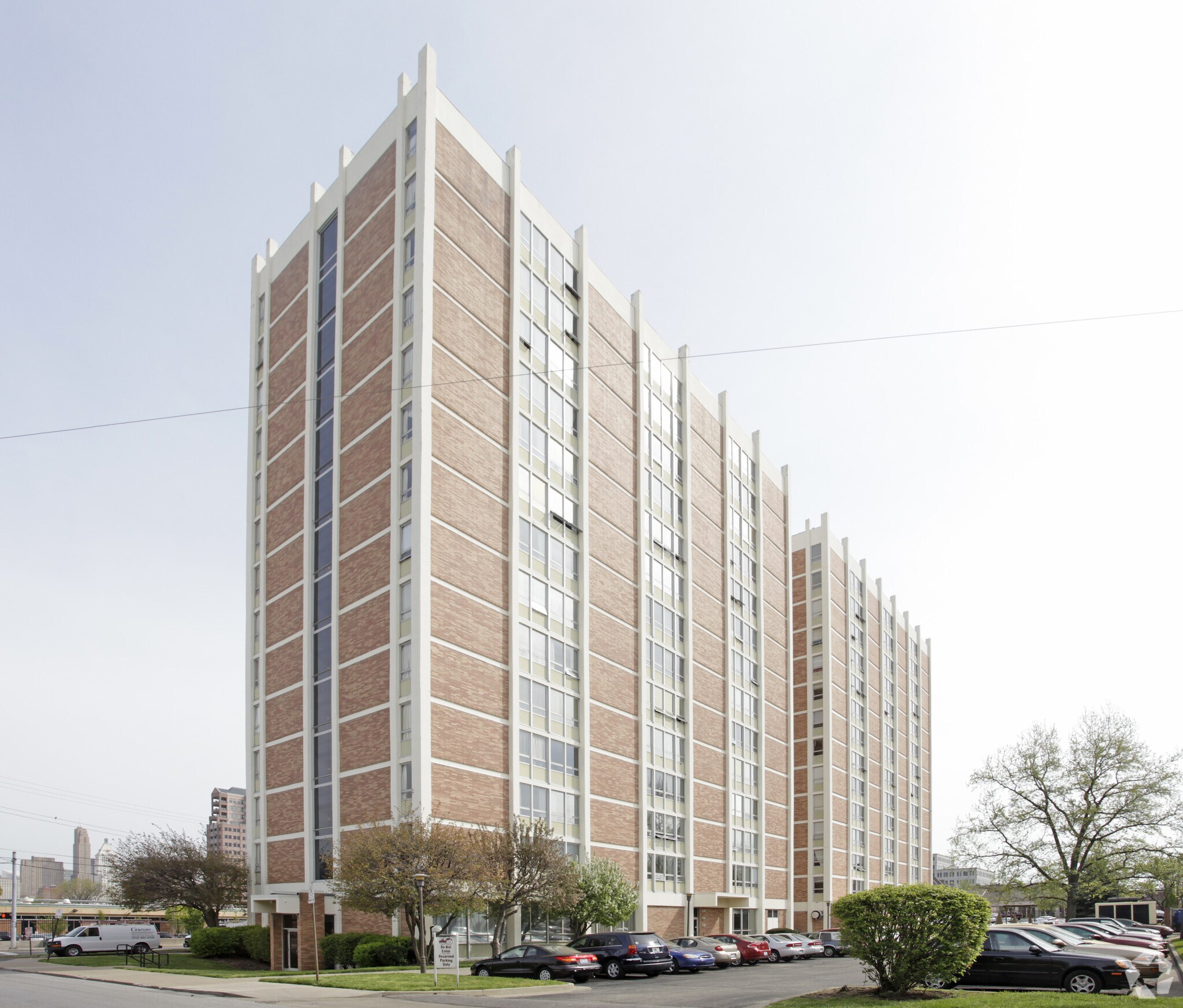 Panorama Apartments - 111 Brent Spence Sq Covington, KY 41011 ...