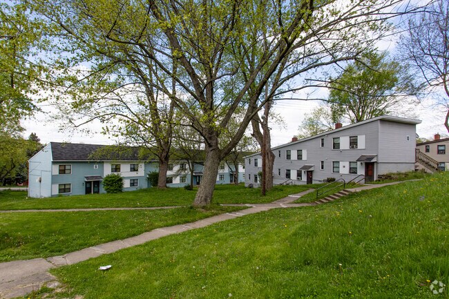 Mon View Heights - Apartments in West Mifflin, PA | Apartments.com