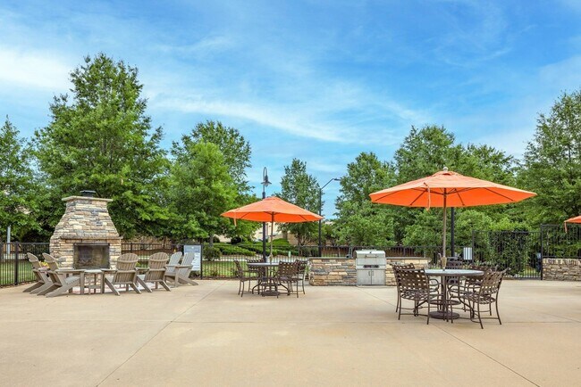 Greystone at Widewaters Apartments - 1001 Greystone Common Dr ...