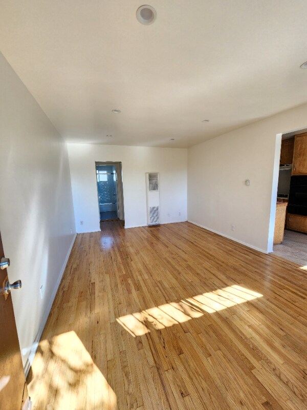 1339 Hobart Blvd Unit 9, Los Angeles, CA 90027 - Room for Rent in Los ...