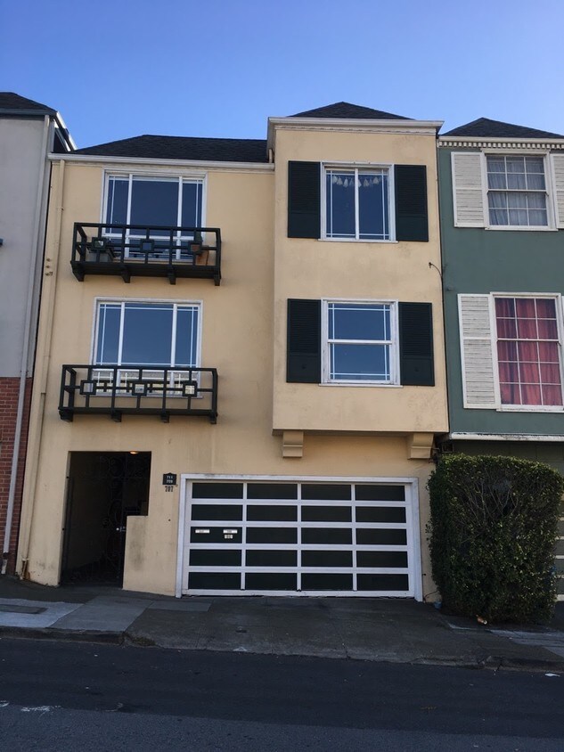 707 Anza St Unit 707, San Francisco, CA 94118 - Room for Rent in San ...